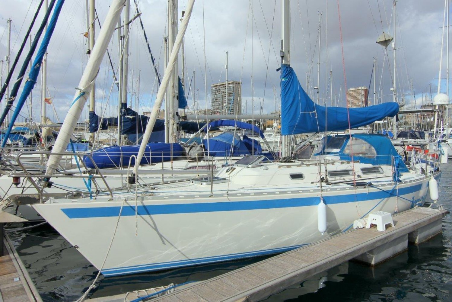 Spirit 36 - White Whale Yachtbrokers