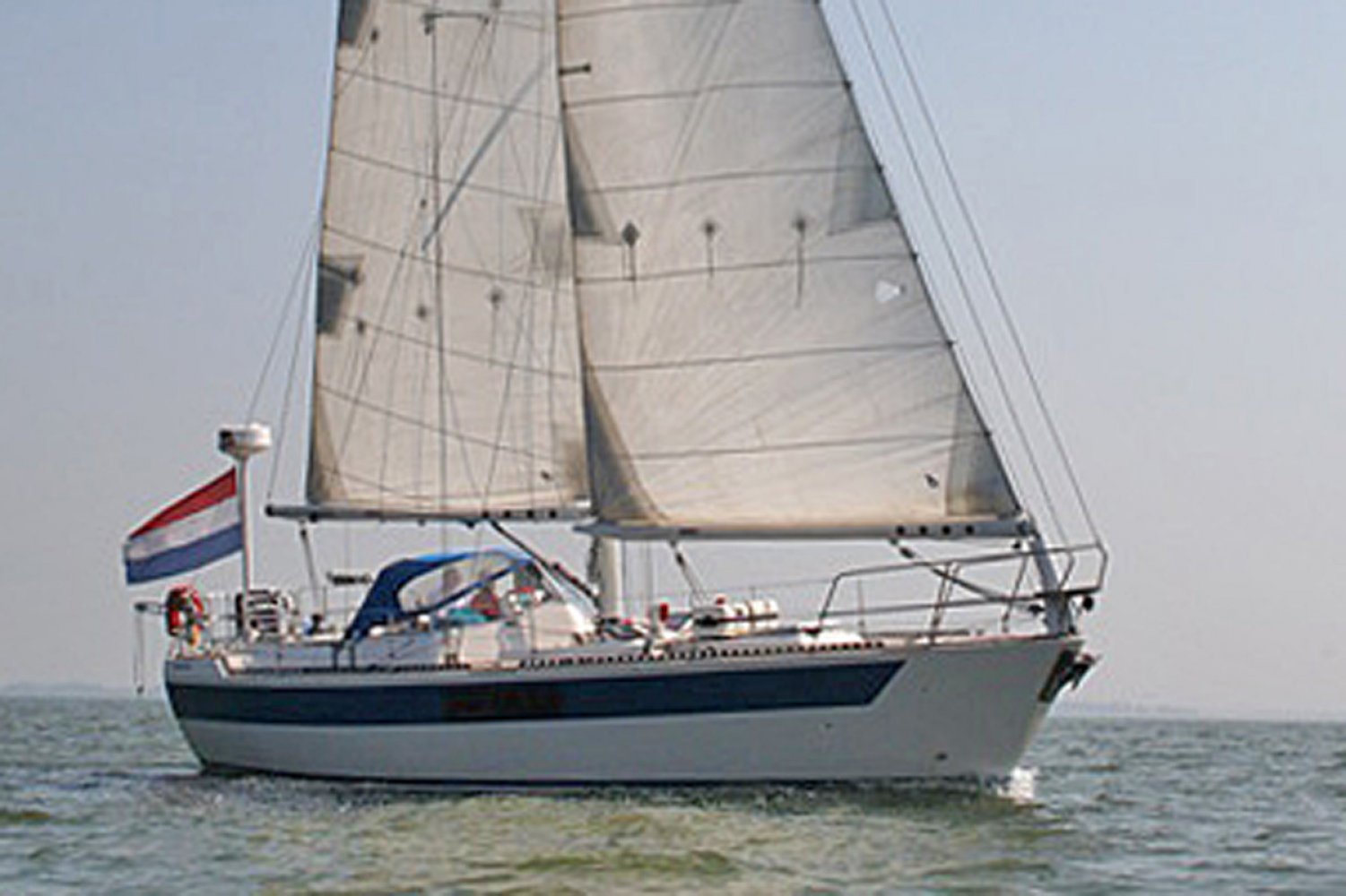 Outborn 40 - White Whale Yachtbrokers