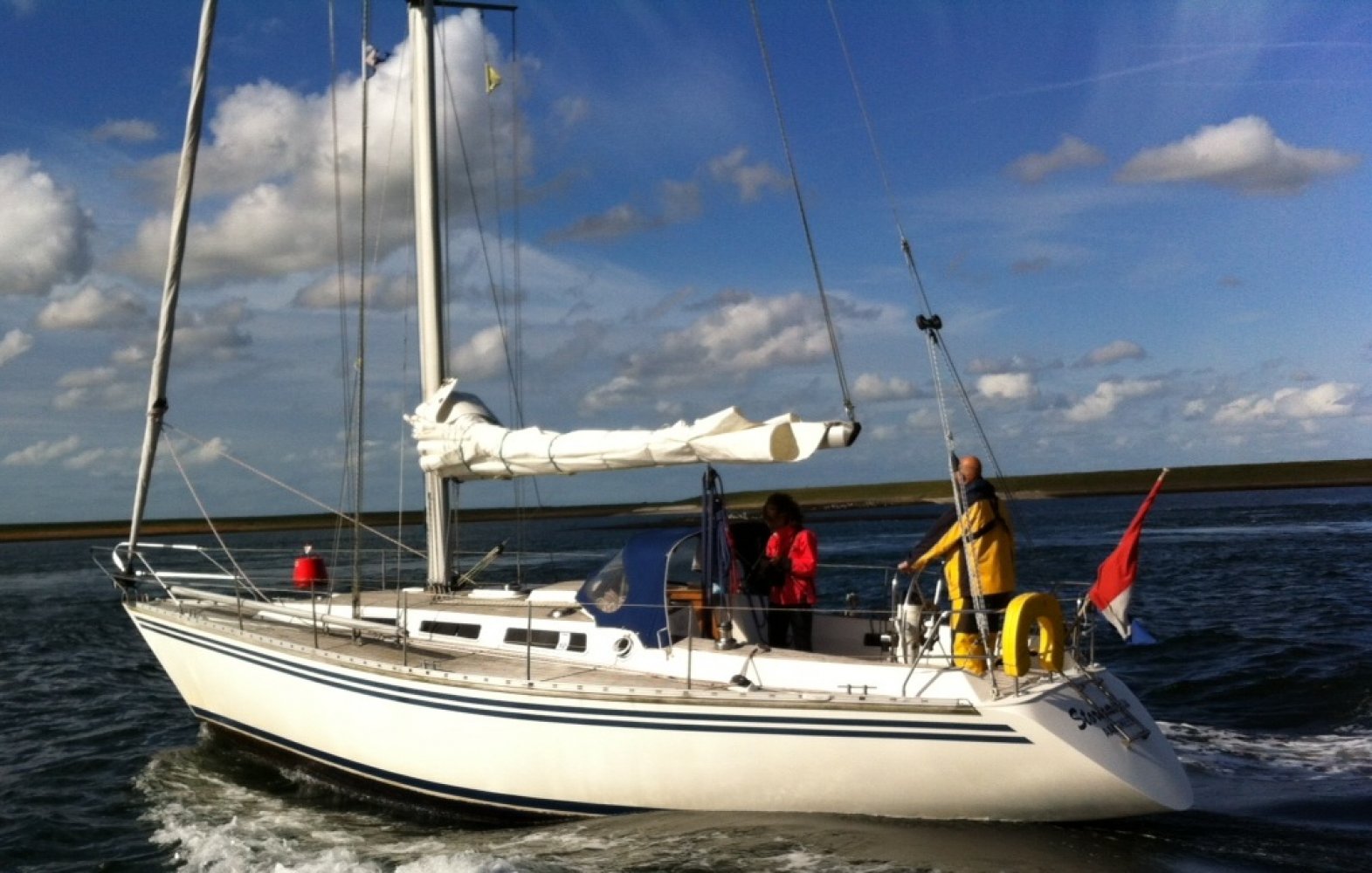 Granada 375 - White Whale Yachtbrokers