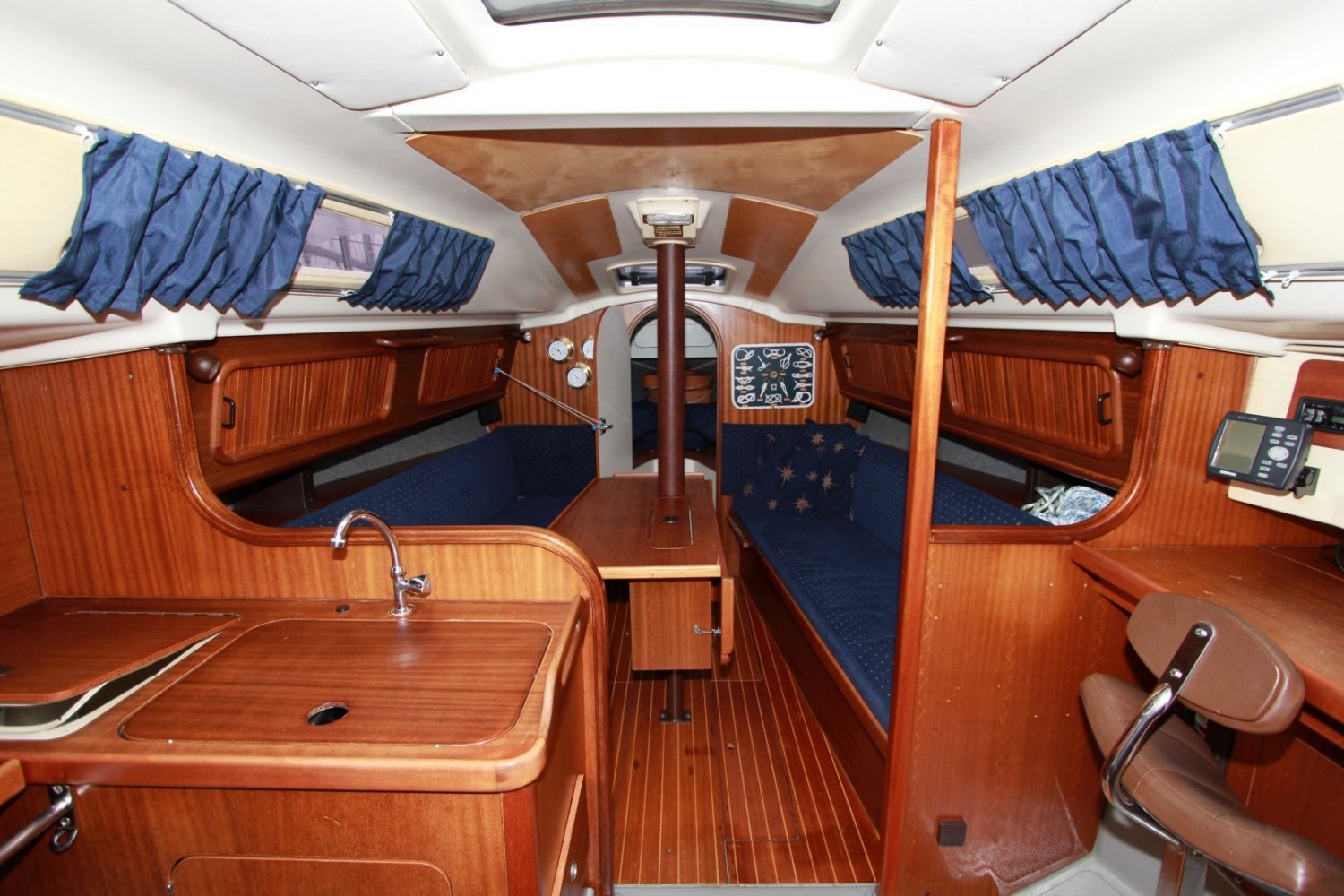 Dehler 34 Optima 106 - White Whale Yachtbrokers